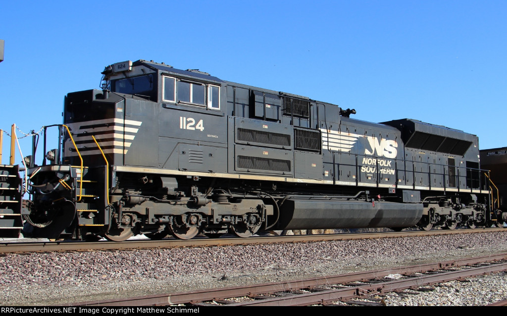 NS 1124